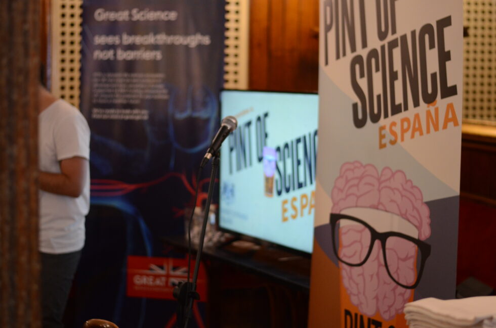 Pint of Science llena de ciencia los bares de Madrid con casi un ...